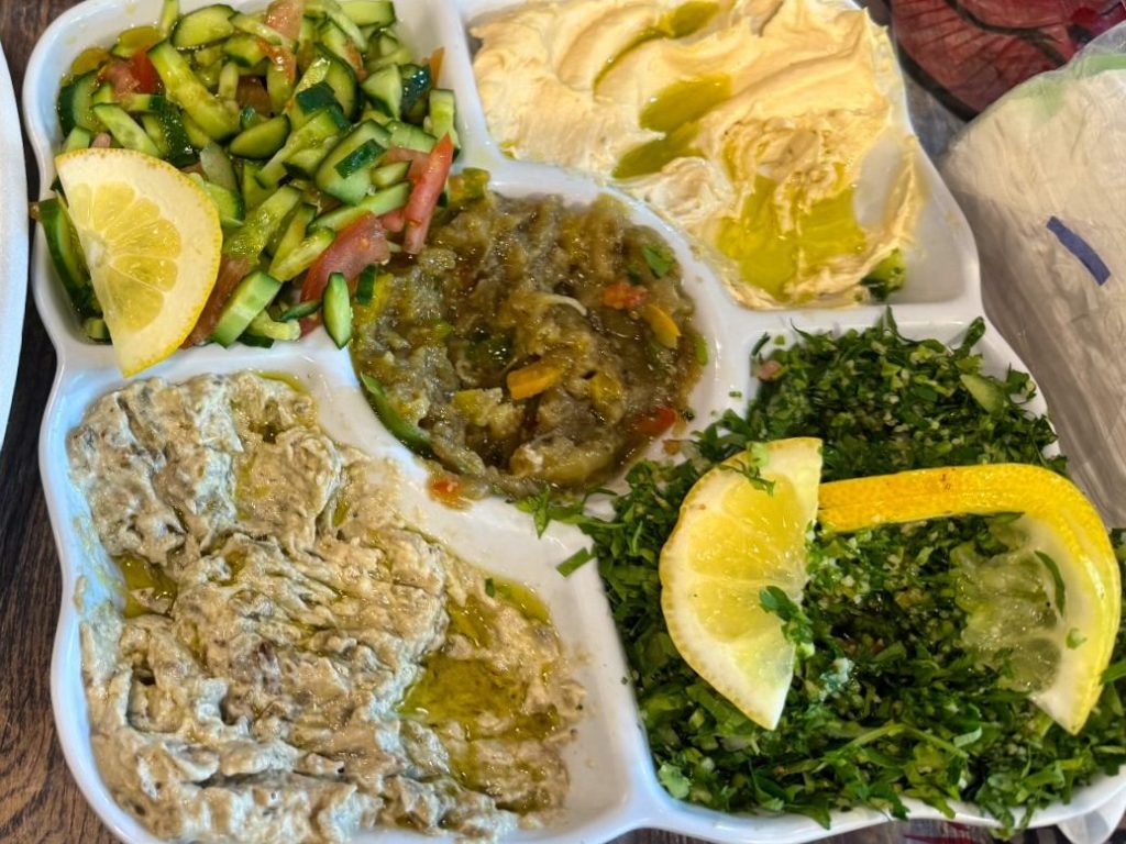 22 Traditional Jordanian Foods: Complete Guide to Authentic Cuisine (2025)