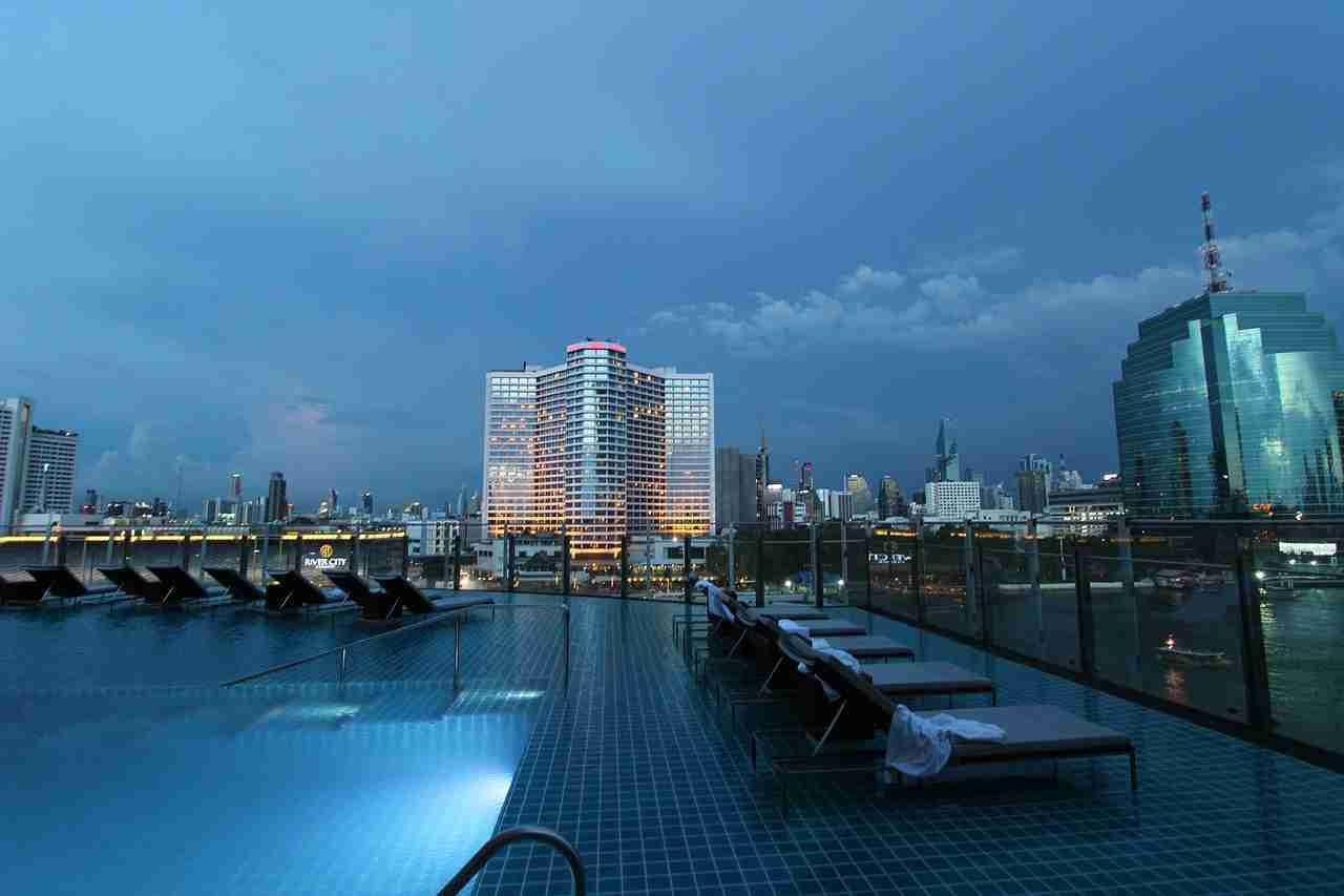 22 Best Bangkok Hotels with Infinity Pools: Your Ultimate Rooftop Pool ...